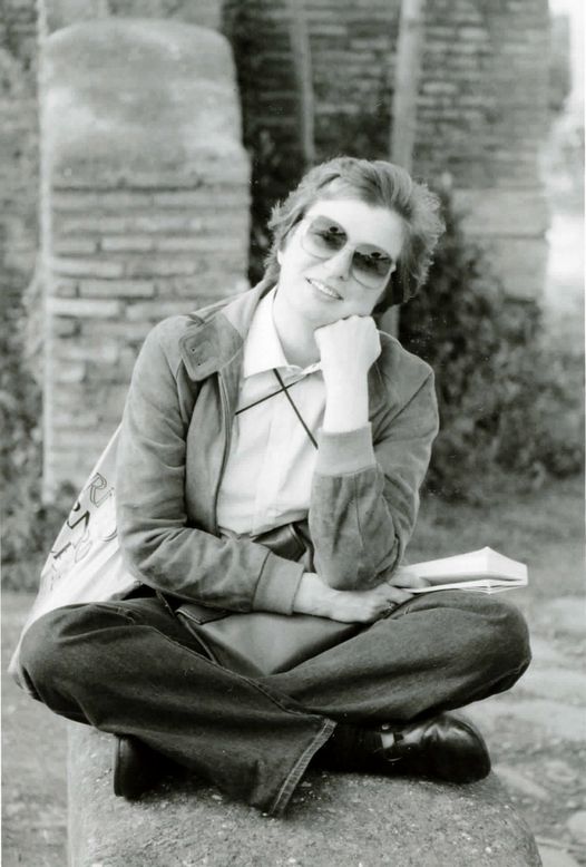 Bookwaves/Artwaves - January 12, 2023: Suzy McKee Charnas - Frank ...